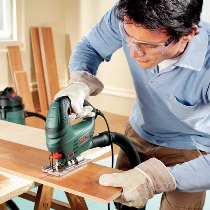 Лобзиковая пила Bosch PST 700 E